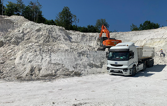 Bentonite exporation and mining